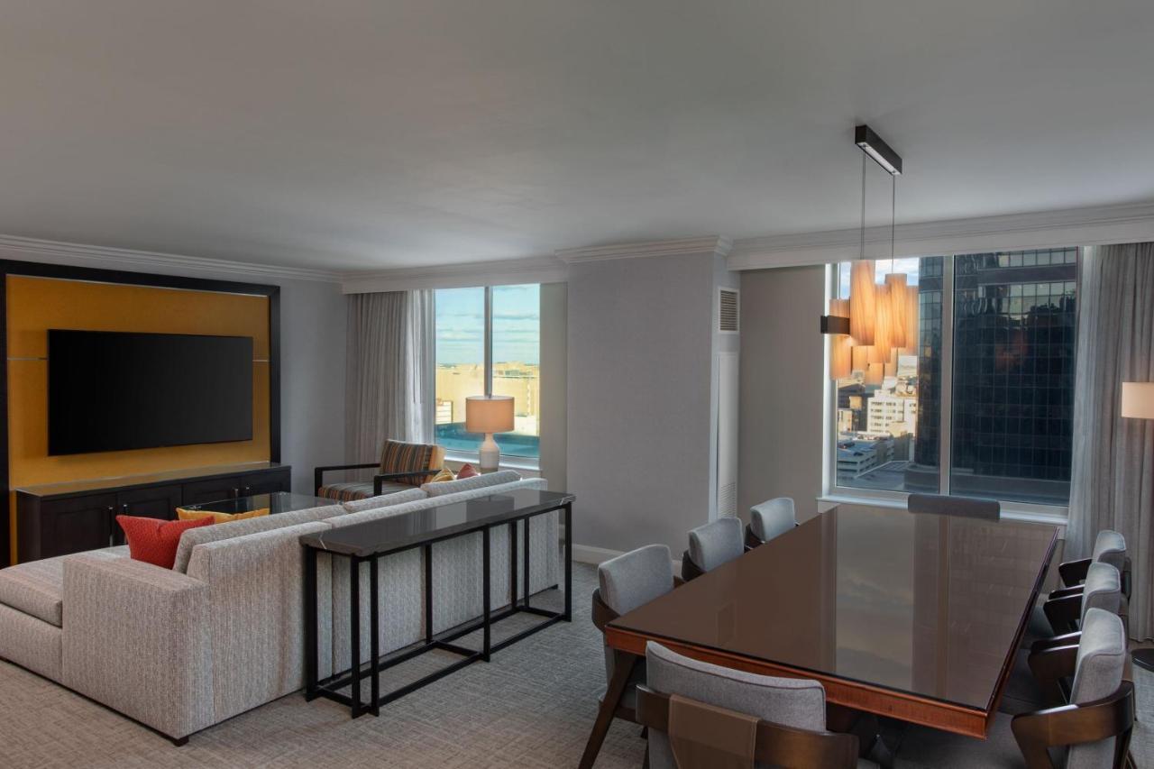 PHILADELPHIA MARRIOTT DOWNTOWN PHILADELPHIA | LOW RATES, NO HIDDEN FEES